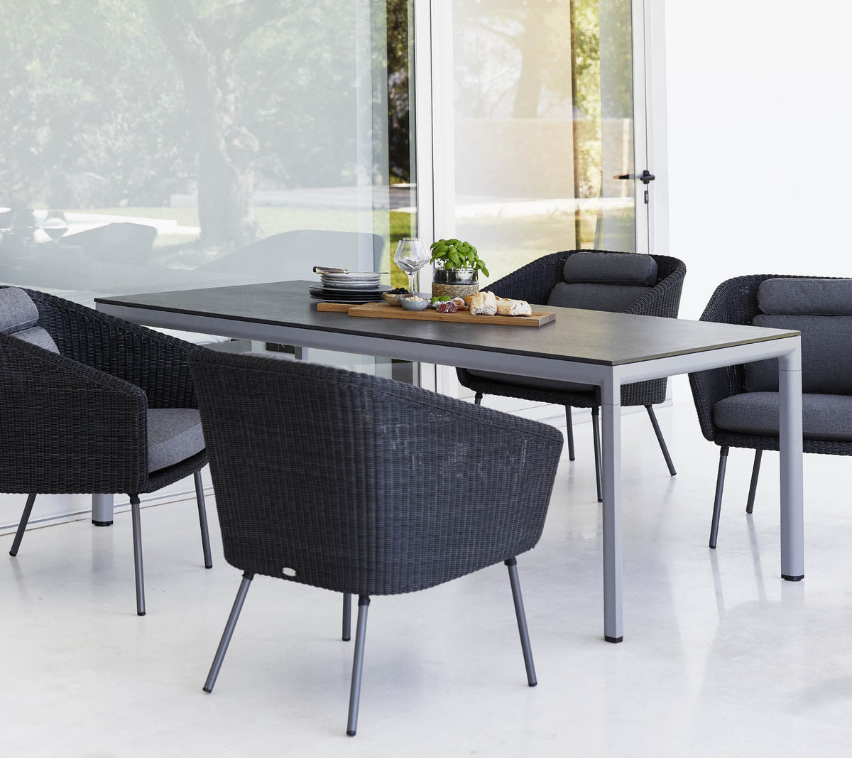 Cane-line Drop dining table - Exclusive Danish design furniture – Cane-line.us