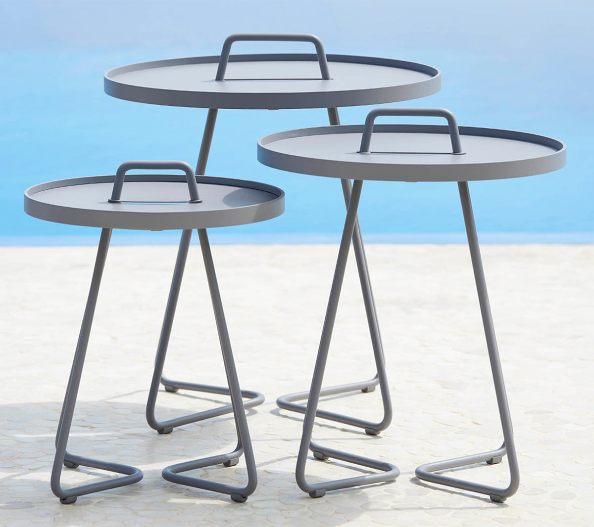 Cane-line On-the-move side table, mini- Scandinavian outdoor furniture ...